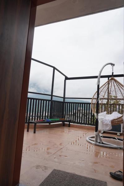 Beyond Rishikesh - Cozy Stay And Cafe - Rishikesh