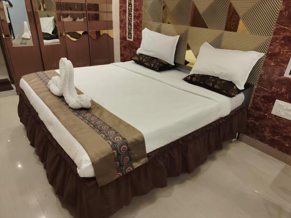 Rajahamsa Grand Inn - Anantapur