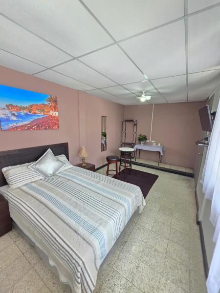 Hostal Genoveva - El Salvador