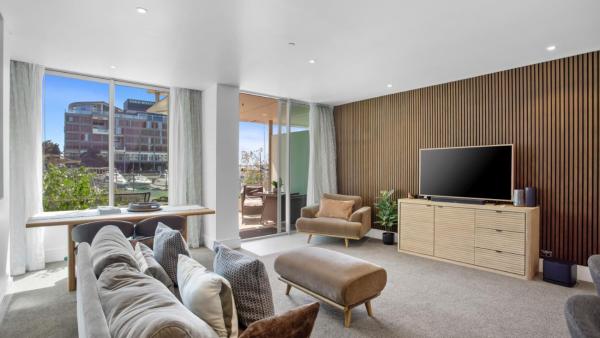Qv Stays Luxury Waterfront Escape At Lighter Quay - Auckland