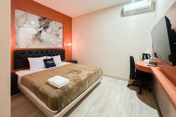 Urbanview Hotel Get Inn Pollux Batam - Batam