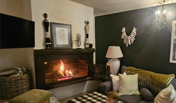The Lily House Hermanus - Central Private Cottages - Hermanus