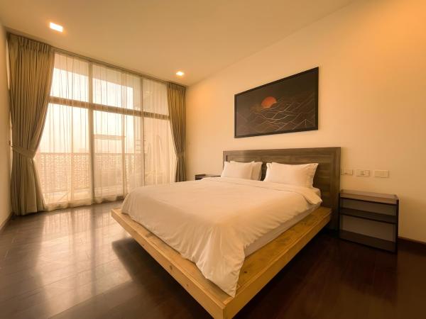 Minimalist City Retreat With Skyline Views - Addis Ababa