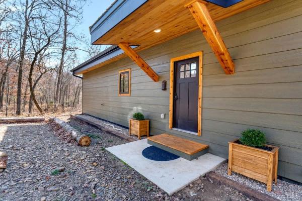 Secluded Riverfront Cabin With Scenic Bluffs Near Fayetteville, Arkansas - Fayetteville, AR
