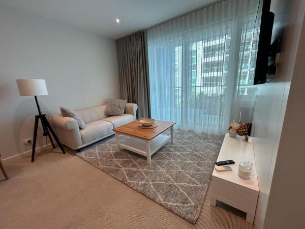Comfort Of Home Pool Gym Sauna Secure Parking - Adelaide