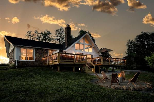 Cozy Cottage With Hot Tub, Deck & Mountain Views In Luray, Virginia - Luray, VA