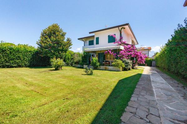 Villa In Forte Dei Marmi - Forte dei Marmi