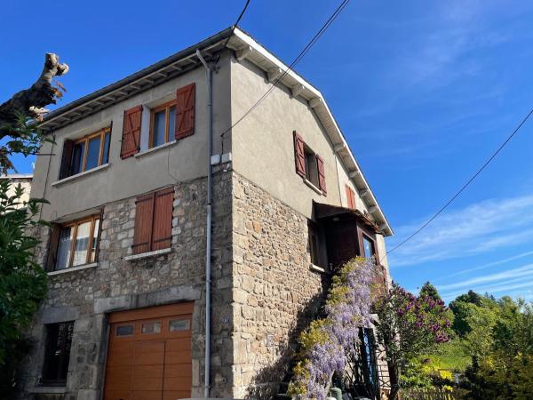 Sur Le Plateau - Logement Indépendant St Genest Malifaux - Rhône-Alpes