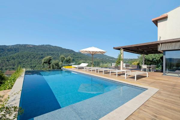 Villa Moderne Piscine à Débordement - Montauroux