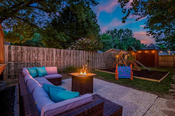 Epic Group Retreat: Fire Pit | Playset|bunk Room - St. Louis, MO