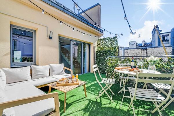Exceptional Triplex With Terrace - Montmartre - Paris