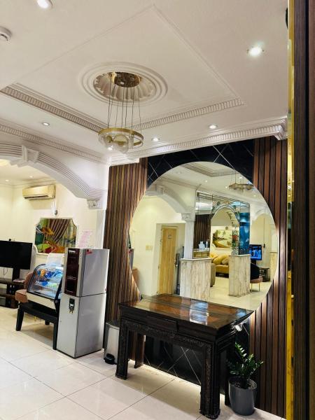 السكن الانيق للشقق المخدومة - Dammam