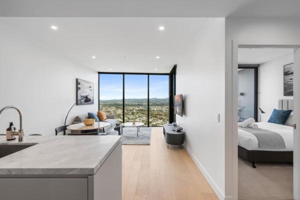 Luxury Broadbeach Island Stay For 2 - Broadbeach