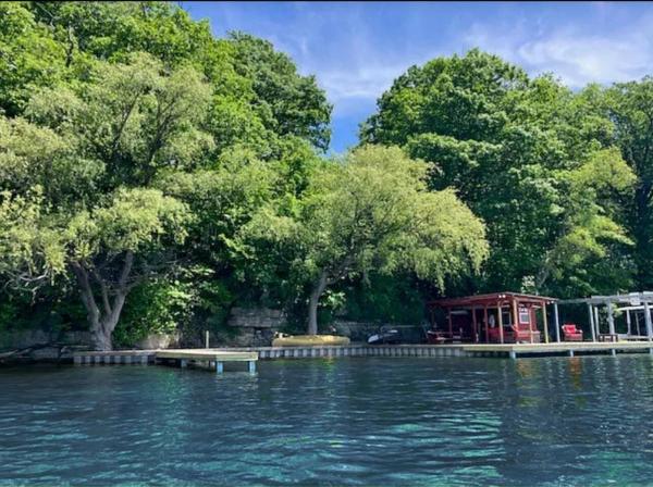 Cayuga Lake Cottage With Private Lake Access - Chester, NY
