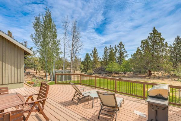 Fire Pit & Wildlife Views! Tranquil Bend Retreat - Bend, OR
