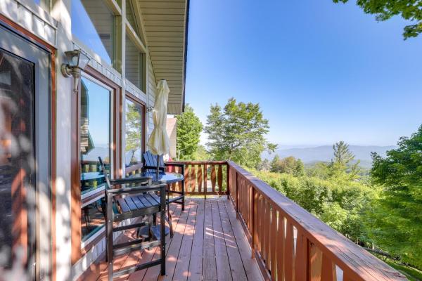 Decks, Mtn Views & Large Yard! Close To Slopes - Watauga Lake, TN