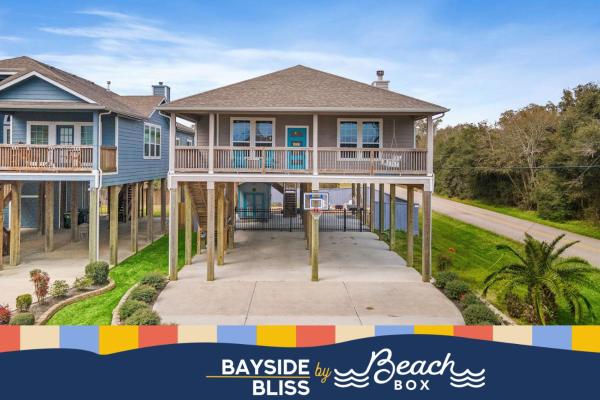 Perfect Seabrook Retreat Just Minutes From The Bay With Fire Pit And Cowyboy Soaking Pool - Kemah, TX