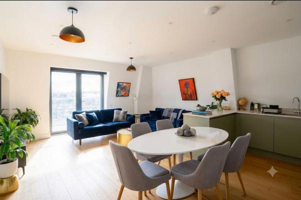 Heart Of Watford: Cozy Chic Apt 18 Cassio G… - Watford