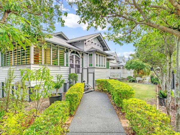 Historic Character-filled Jade Cottage - Ipswich, Australia