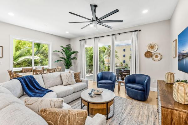 30 40 Eighth Avenue - Melbourne Beach, FL