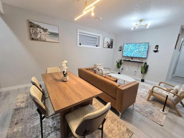 Stylish Luxury Apartment Near Cfb Edmonton - Edmonton, Canada