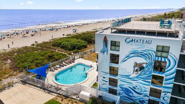 Chateau By The Sea - Cocoa Beach Oceanfront Penthouses With Rooftop Deck Next To The Pier - Cocoa Beach, FL