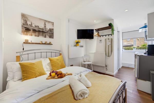 Cosy 1br Studio Near Gatwick Airport Wifi - Crawley