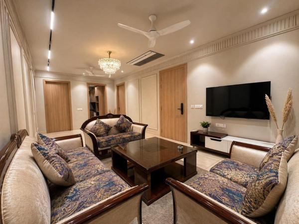 White Moon Apartments - Delhi