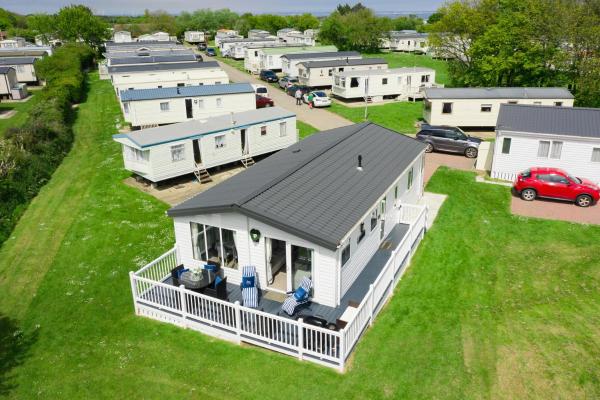 Stunning 6 Berth Lodge For Hire At Skipsea Sands In Yorkshire Ref 41077wf - North Yorkshire
