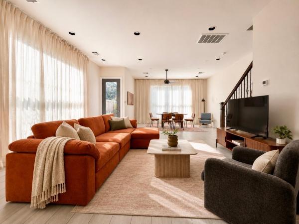 Houston House Downtown Stays - Houston, TX