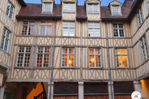 Hôtel Turgot - Ancien Hôtel Particulier - Lumineux - ibis budget Rouen Parc des Expos Zenith