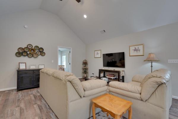 < 1 Mi To Broad River Campground! Rural Retreat - Redbox, Calhoun Falls