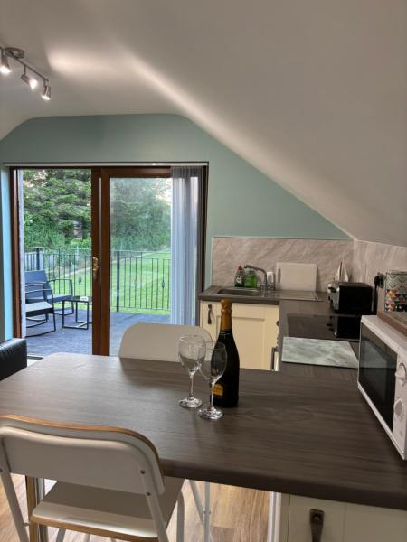 Private First Floor Guest Suite With Balcony - Ballycastle