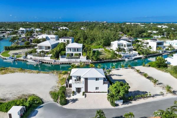 Breathe Easy Villa - Canalfront In Leeward - Turks and Caicos Islands
