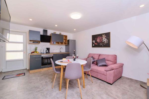 Apartment Near Beach Nerezine-insel Losinj 43079 - Nerezine