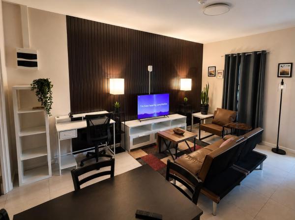 Spacious 1-br Studio With Fast Wifi L Work-friendly Stay - Paramaribo