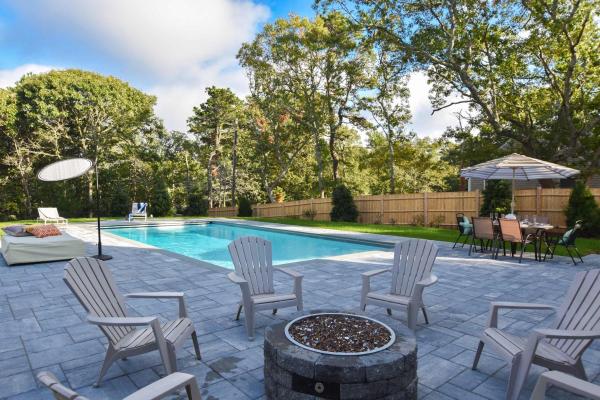 Heated Saltwater Pool Hot Tub - Wellfleet, MA