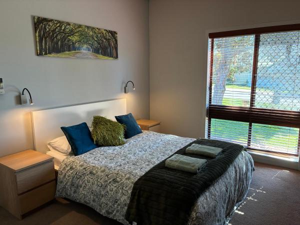 Beachlands Home - Beachlands Break 1 Bedroom & Beachlands Escape 3 Bedroom - Geraldton