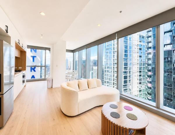 2 Bed 2 Bath Apartment At West Side Place Central - Williamstown