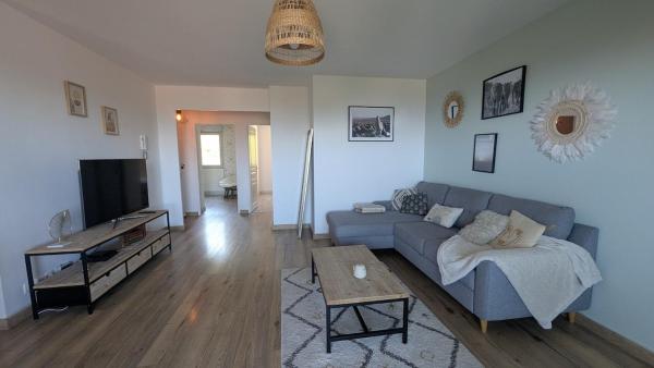 Cozy Apartment With Exceptional View - Divonne-les-Bains