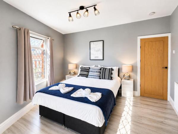 2 Bed House, Sleeps 5, Ideal For Contractors, St Helens, Long Term Stays Weekly & Monthly Offers - Higher End - Greater Manchester