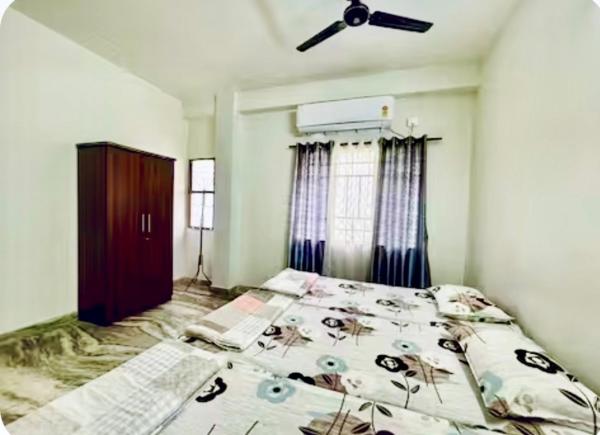 Backpackers Bunkhouse Siliguri 5bed Together Stay - China