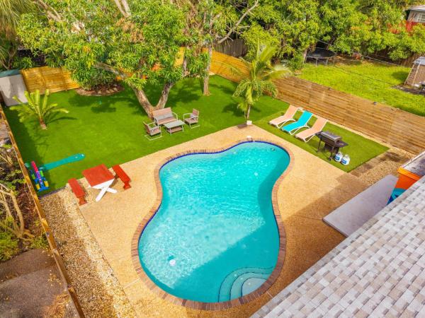 Private Pool Patio Games Bbq Family Fun - Fort Lauderdale