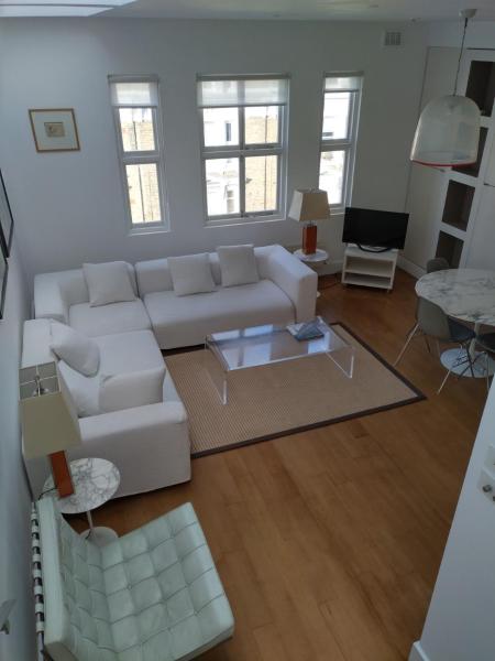 Notting Hill Bright Flat - Twickenham