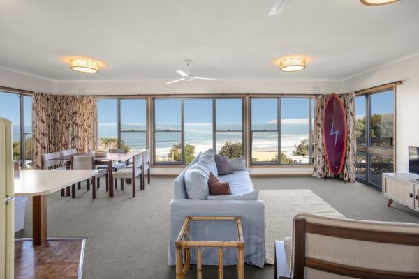 Retro Crest - Beautiful Ocean Views - Fairhaven