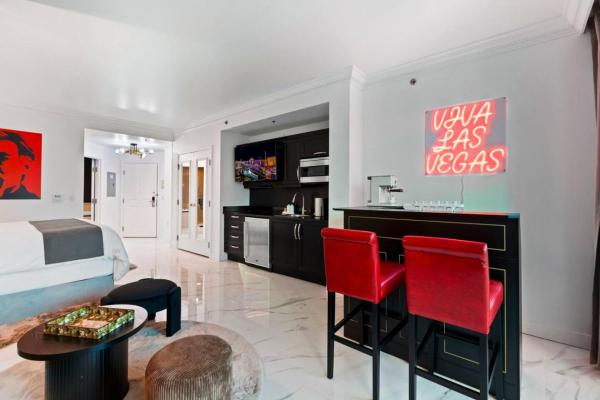 Vintage Vegas Suite On Lv Strip W Balcony - Las Vegas, NV
