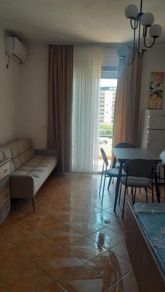 Lonas Apartment - Vlorë