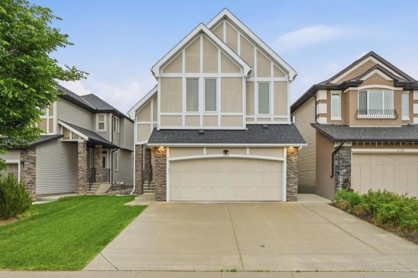 Luxury Cranston Home King Beds 77 Tv Bbq - Calgary