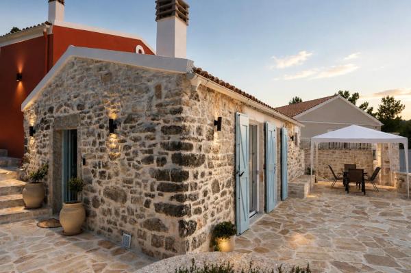 Lithos Luxury Home - Kalami