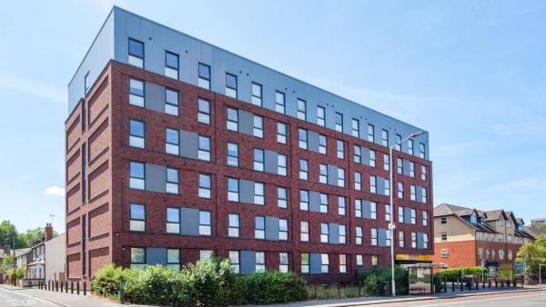 Students Only - Berkshire House In Reading - Reading